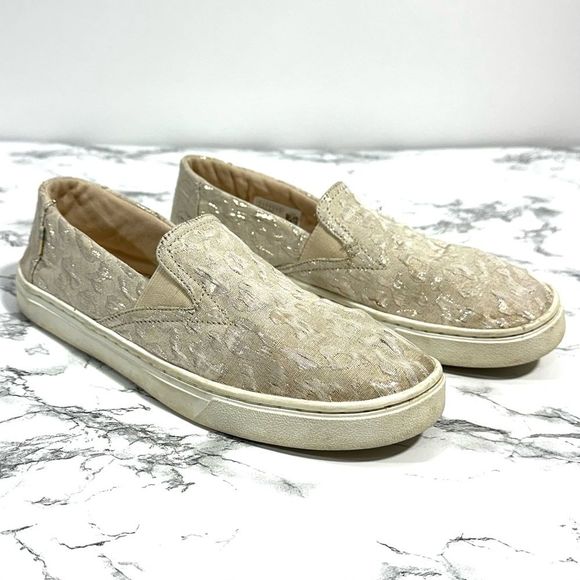 Toms | Shoes | Toms Rose Gold Metallic Cheetah Print Luca Slipon ...